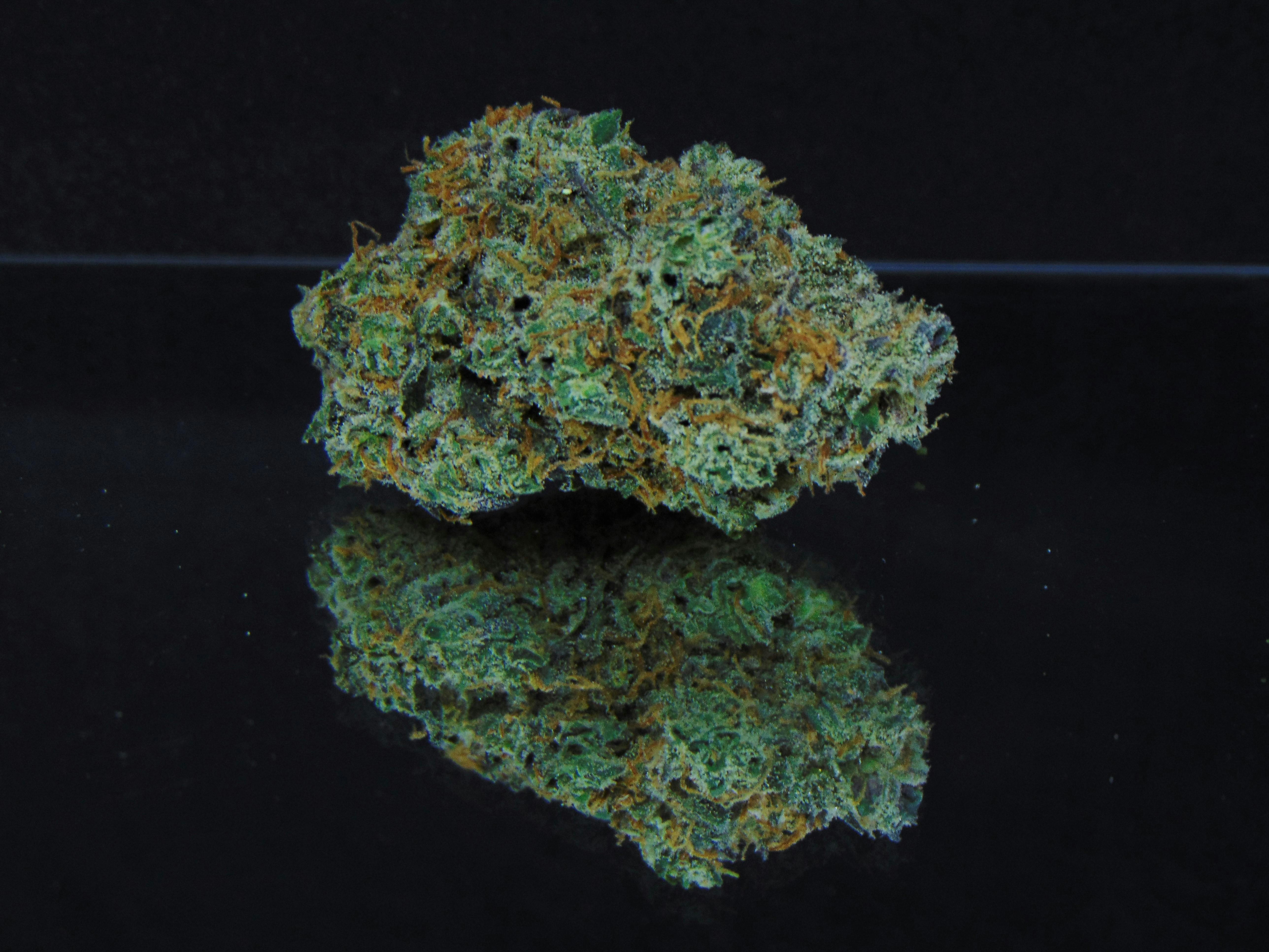 Pinnacle Cannabis: Midnight Moon | Leafly
